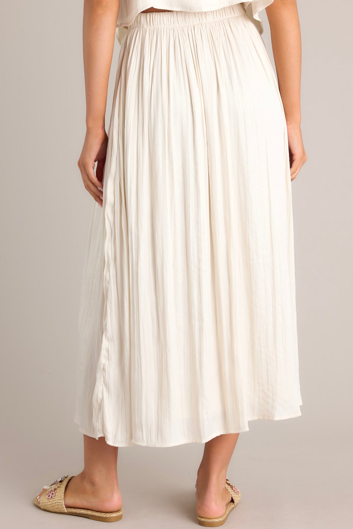 Z-Supply Kahleese Luxe Sheen Sandstone Midi Skirt | Red Dress