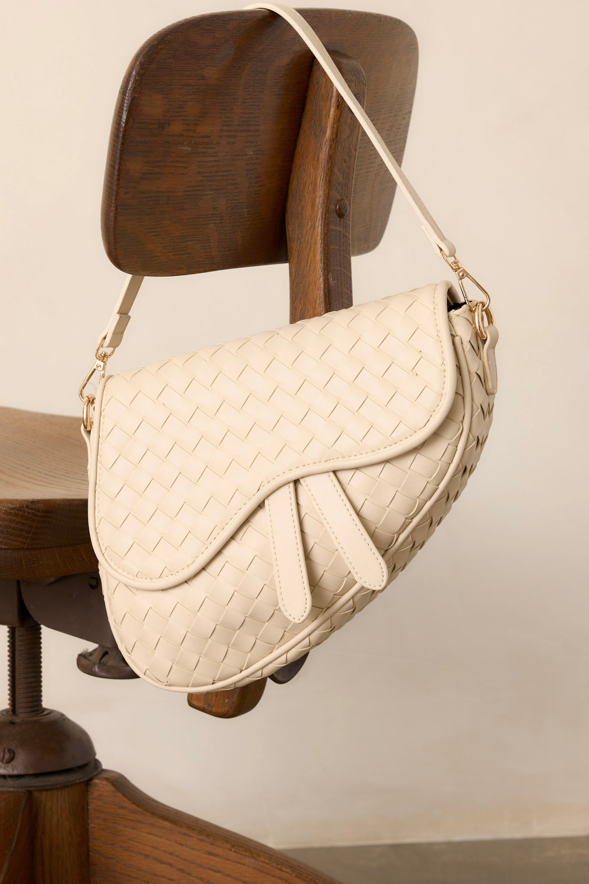 Woven Ivory Saddlebag - All Handbags | Red Dress