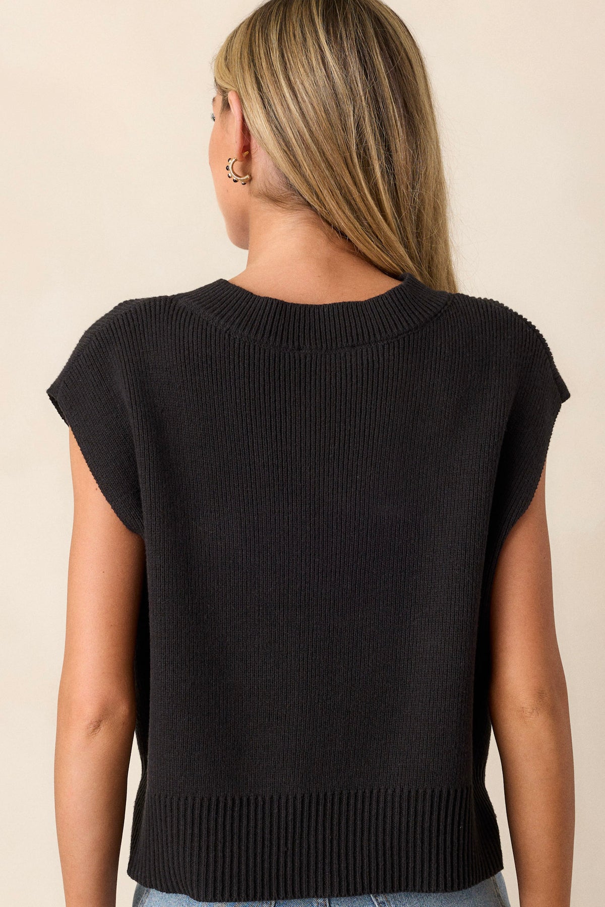 Black Short Sleeve Sweater Top - All Tops | Red Dress