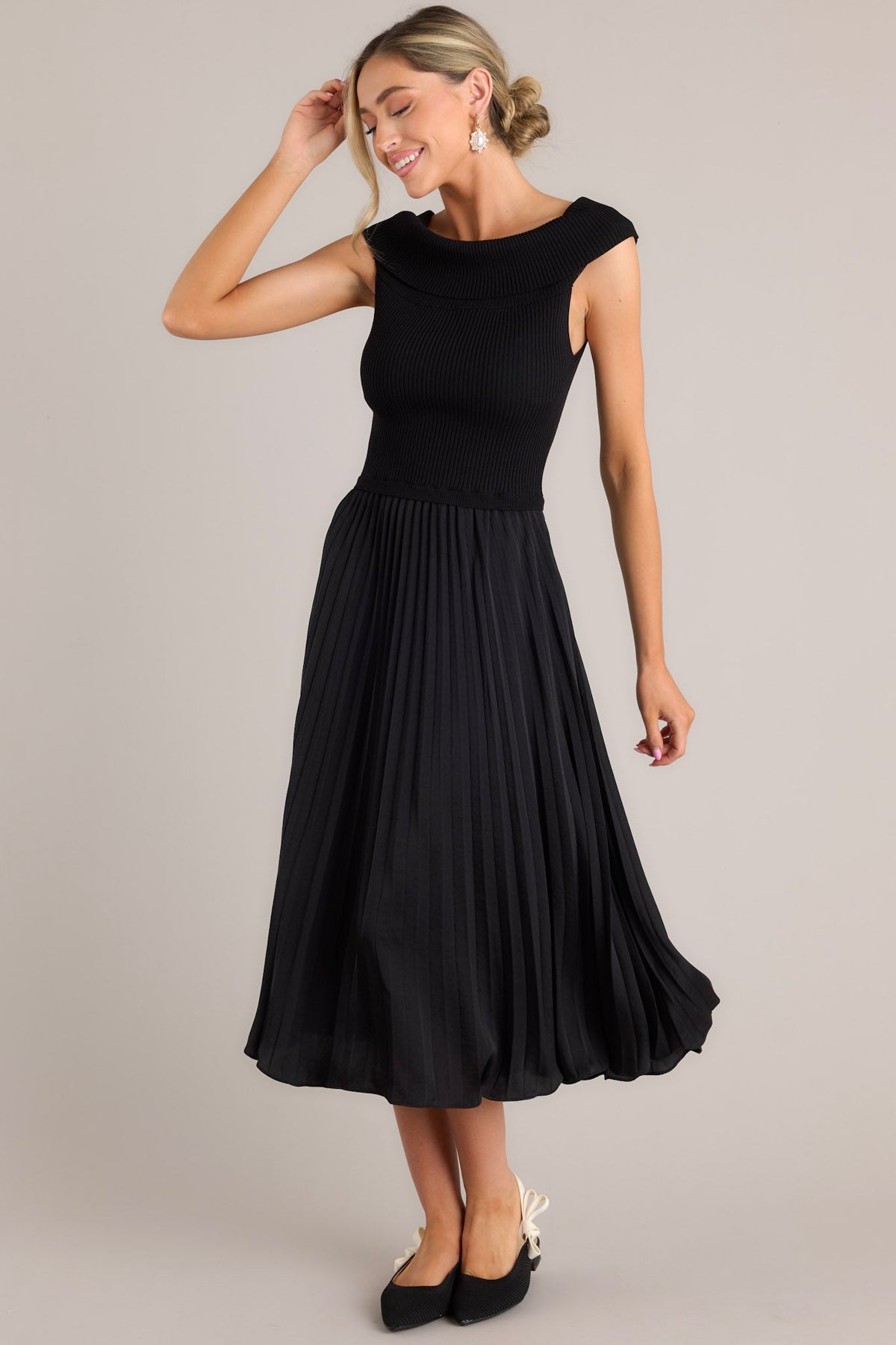 Black Pleated Midi Dress - All Dresses | Red Dress