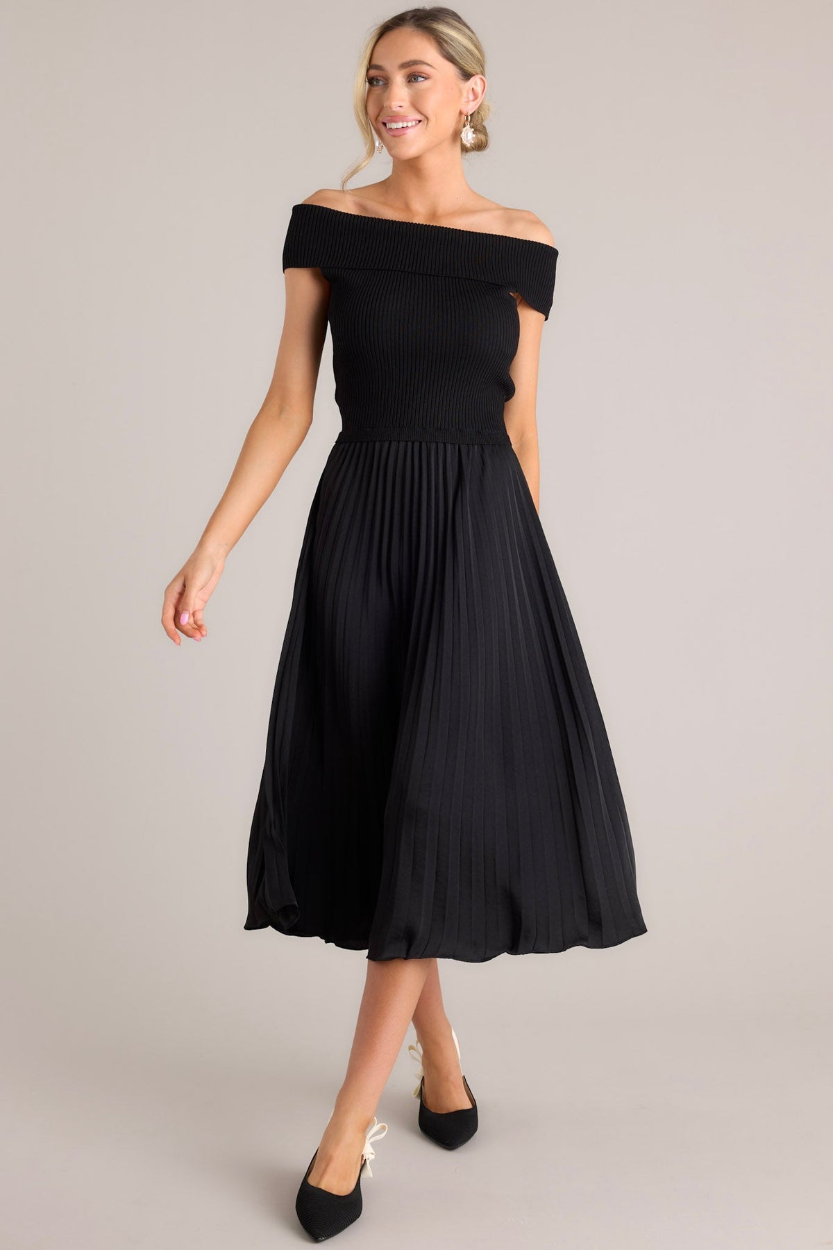 Black Pleated Midi Dress - All Dresses | Red Dress
